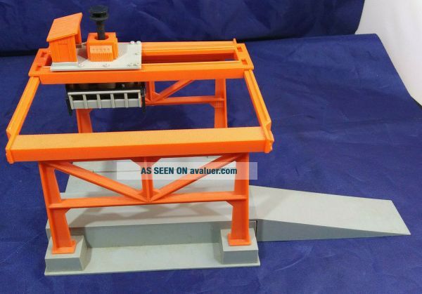 HO Scale - TYCO - Operating Piggyback Loader & Unloader Depot BUILDING ...