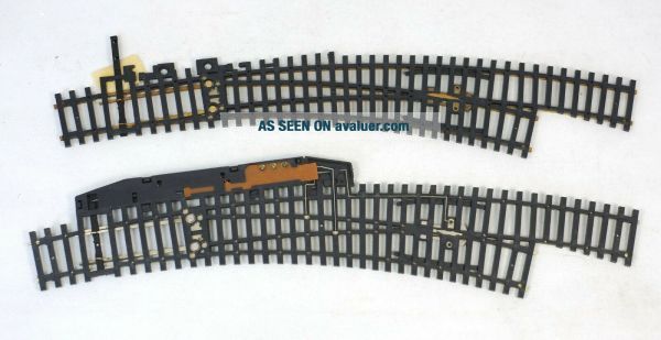 Two Atlas HO Scale Model Railroad Curved Radius Left Turnout Switches ...