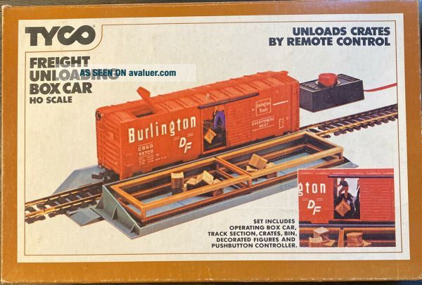 Tyco Freight Unloading Box Car Set With Remote Control, HO Scale ...