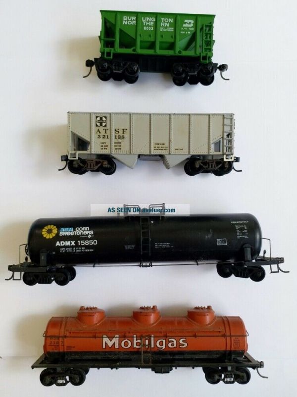 4 HO Athearn Freight Built Kits (2 Hoppers And 2 Tank Cars) With Kadee ...