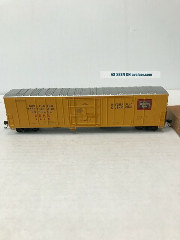 HO Scale Burlington Refrigerator Express Freight Train Car, TRAIN ...