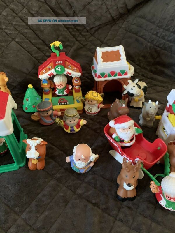 Fisher Price Little People Christmas Village Set Santa Mrs Claus Elves ...