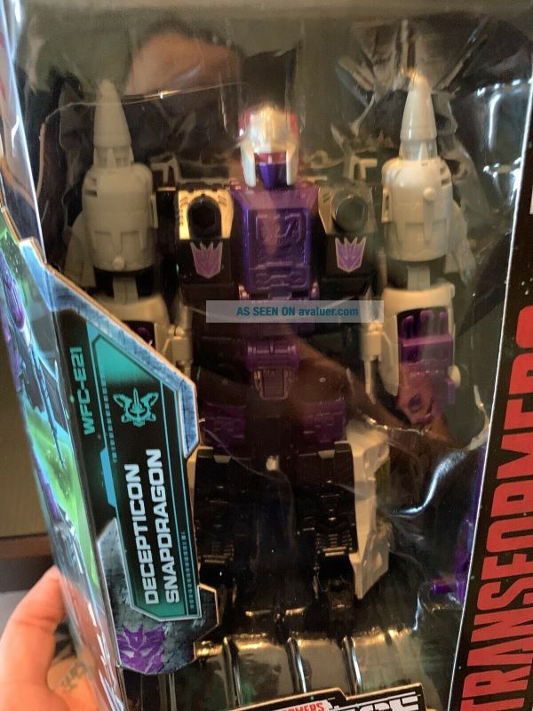 Transformers Generations Earthrise WFC - E21 War For Cybertron Voyager ...