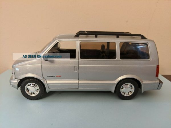 Rare 1/24 Jada CHEVY Chevrolet ASTRO VAN AWD Gray Diecast Model Car ...