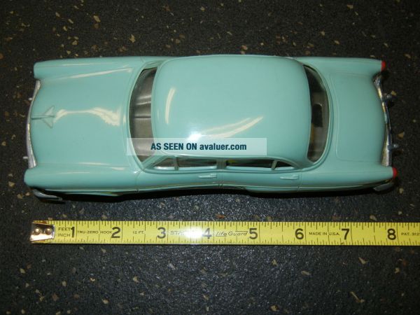 AMT Promo Model Car 1952 Ford In Garage Box | #33070107