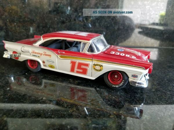 AMT REVELL 1957 FORD FAIRLANE NASCAR CUSTOM 1/25 SCALE CAR MODEL KIT ...