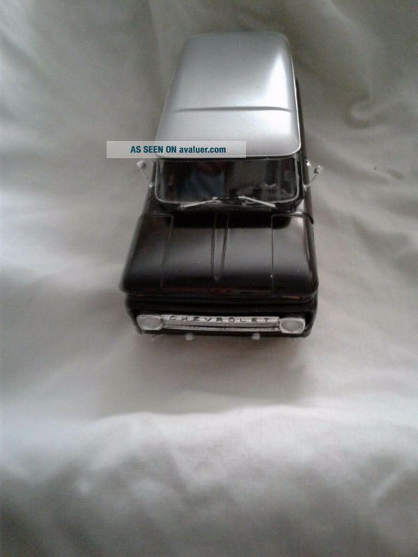 1966 Chevy Suburban Revell Model Painted Black With Silver Top | #33120996