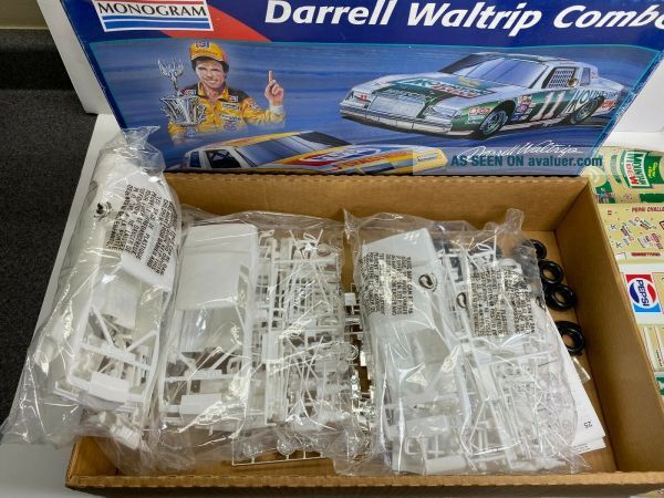 Monogram 1:24 Scale Darrell Waltrip Combo Pepsi Buick Mnt. Dew Model ...
