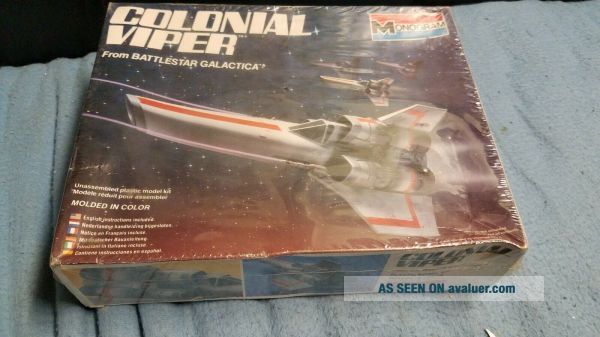 MONOGRAM BATTLESTAR GALACTICA COLONIAL VIPER KIT COMPLETE NEVER BUILT ...