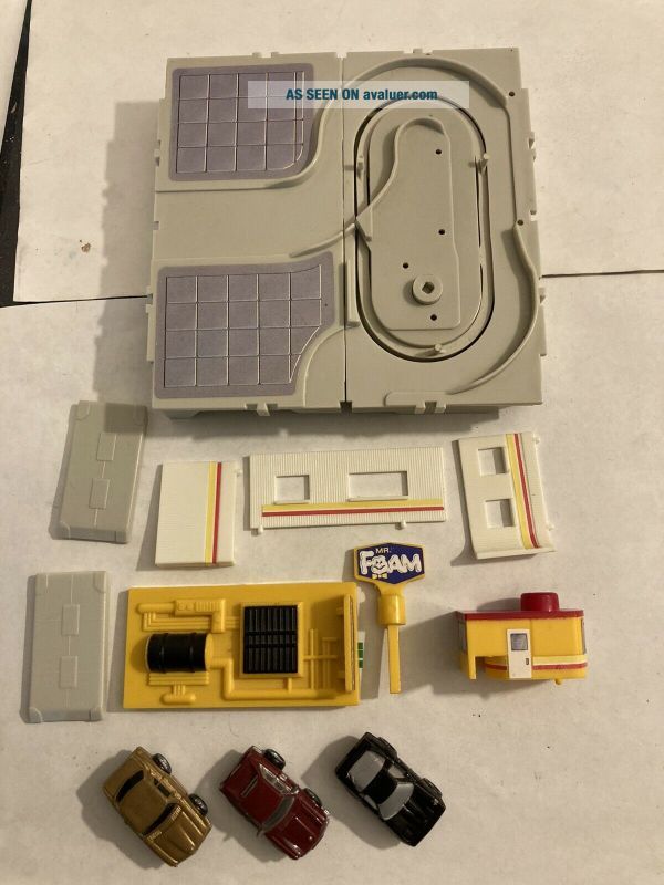 Vintage Micro Machines Travel City Car Wash Complete With 3 Cars ...