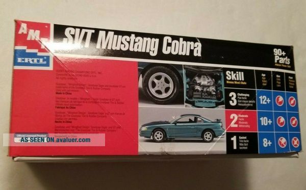 AMT 8231 FORD SVT MUSTANG COBRA Kit 1/25 MODEL CAR MOUNTAIN | #33195531