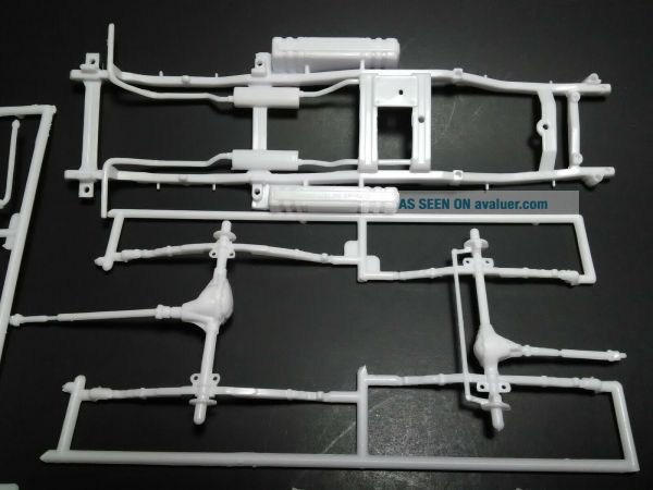 1976 Chevy Sport Pickup 4x4 Truck 1/24 Frame Chassis Axle 350 Motor ...
