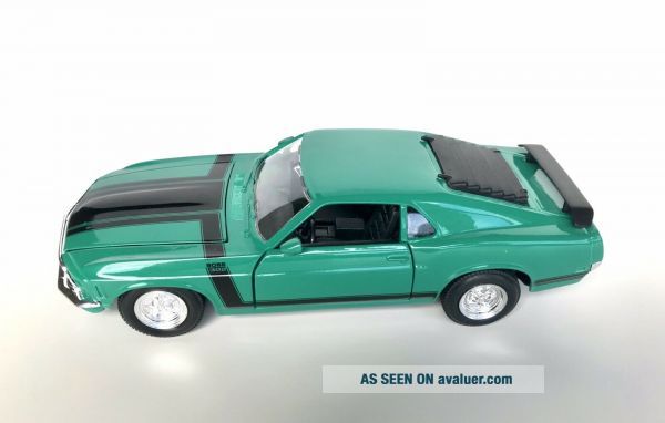 Maisto ' 70 Ford Mustang BOSS 302 Green 1:24 Scale Diecast Model Car ...