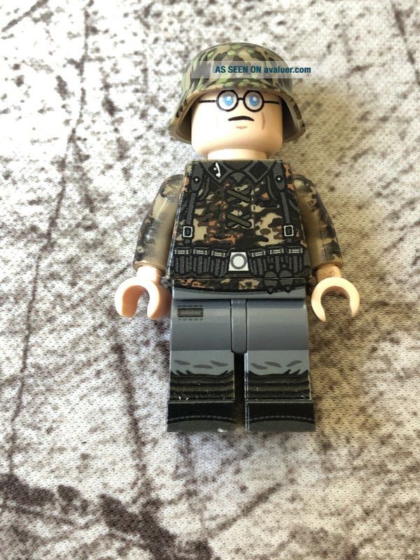 Theminifigco Brickmania Handschar Body (blurred Edge) | #33243086