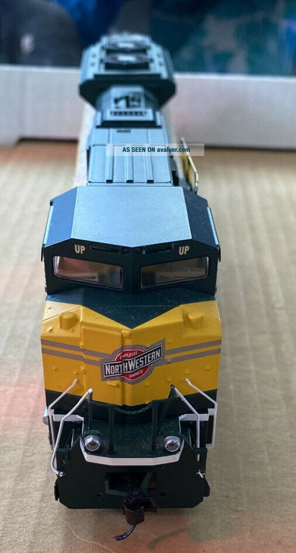 Walthers SD70ACe UP Heritage C&NW DCC W/Sound HO Scale Union Pacific ...