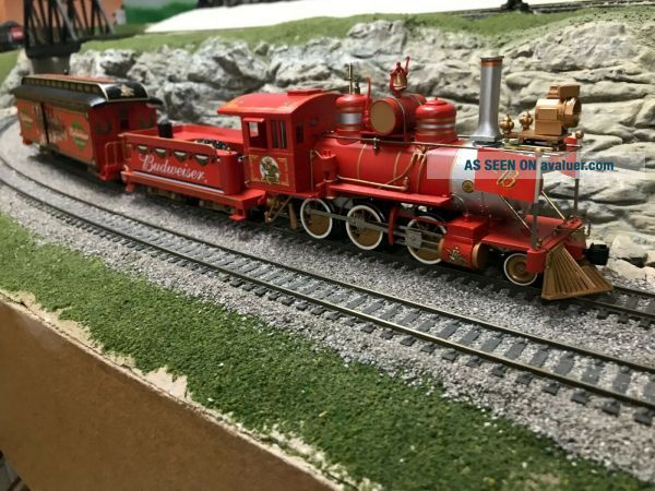Hawthorne Village Budweiser On30 Christmas Train By Bachmann - Loco ...