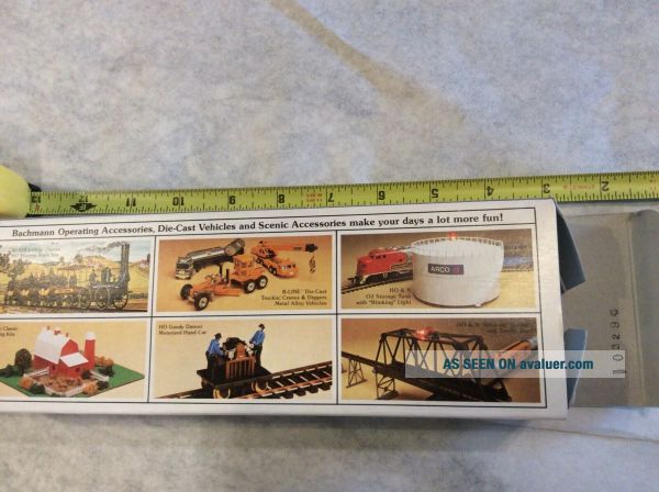 Bachmann HO Scale Union Pacific Gold Locomotive Engine W/ Box | #33910232