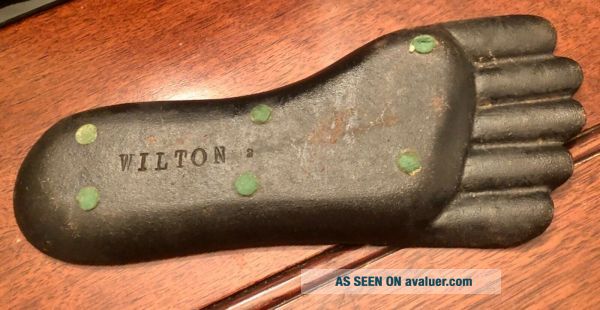 Vintage Wilton Big Foot Cast Iron Cigar Cigarette Ashtray Holder ...