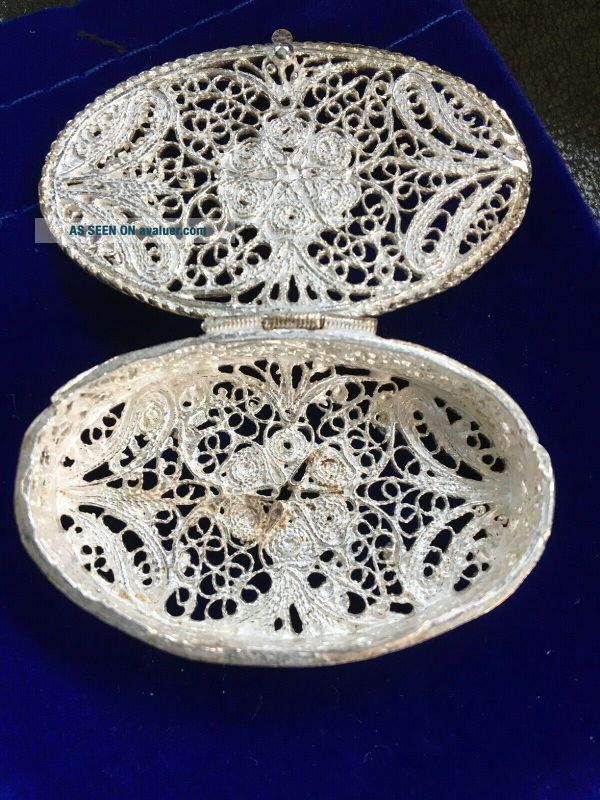Vintage Solid Silver Filigree Pill Box | #45628475