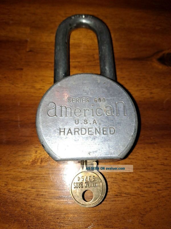Vintage American U. S. A. Hardened Padlock Series 600 VHF With One Key ...