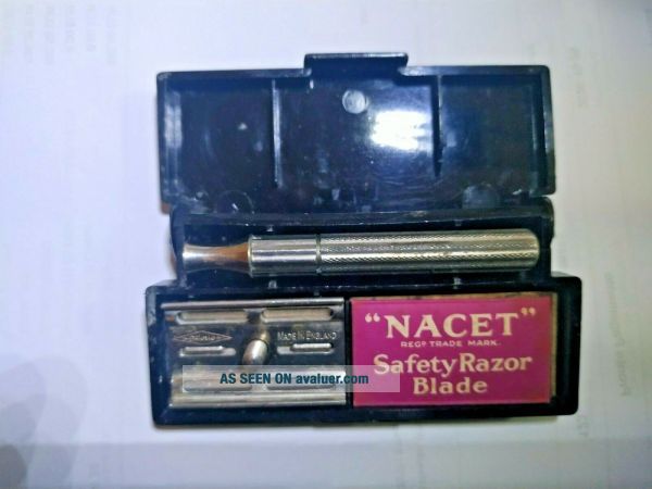Old Vintage Gillette Razor Blade On Bakelite Box | #46723038