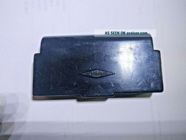 Old Vintage Gillette Razor Blade On Bakelite Box | #46723038