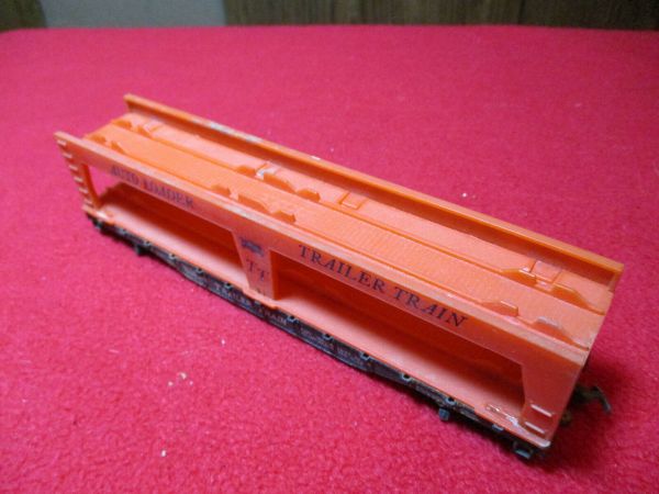 Tyco HO Scale Frisco Auto Loader Trailer Train Car Hauler SL - SF 2530 ...