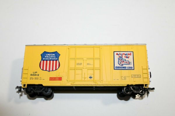 Lionel HO Scale Union Pacific Hi Cube Freight Car UP 58612 | #59720786