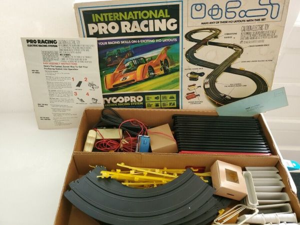 Vintage Tyco Pro International Racing Set 8105 Slot Cars Extra Track ...