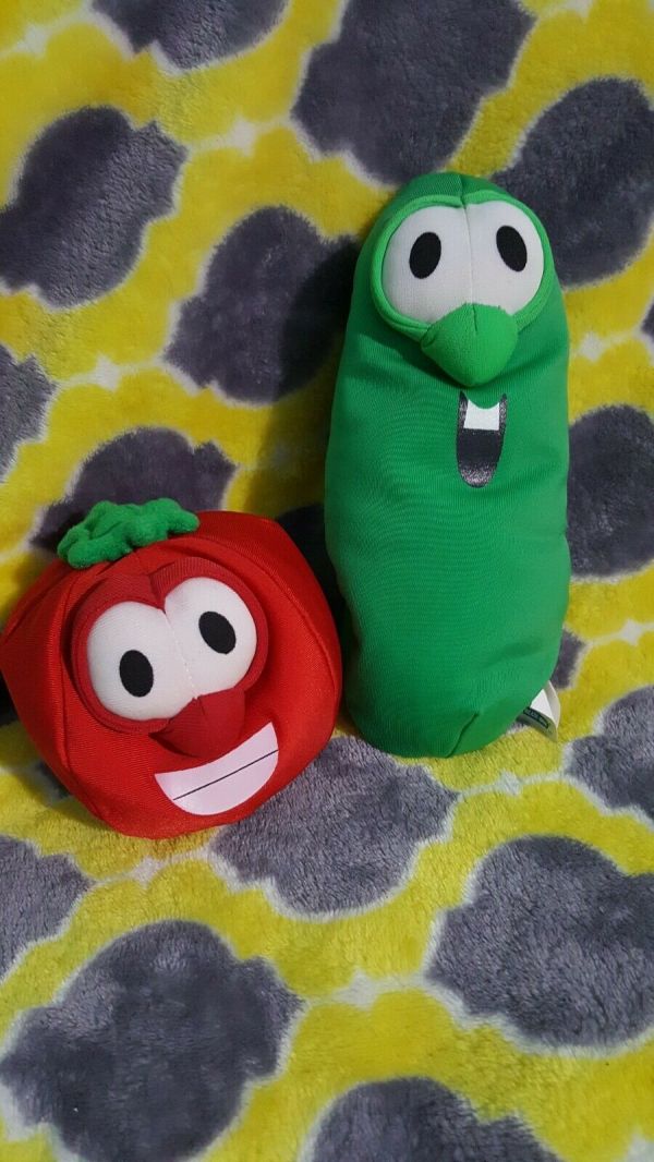BIG IDEA - VEGGIETALES LARRY CUCUMBER AND BOB TOMATO BEANIE PLUSH ...