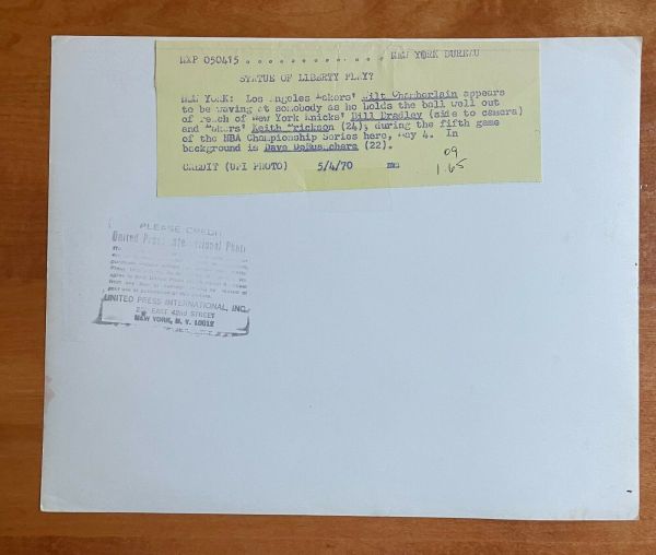 " ABSOLUTELY RARE " Wilt Chamberlain Authentic Photos " A View From ...