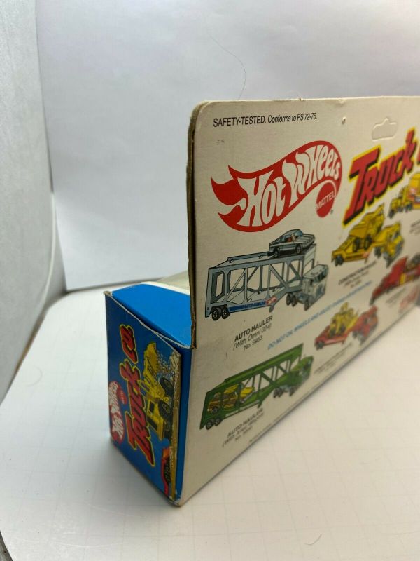 Hot Wheels TRUCK CO. AUTO HAULER WITH OMNI 024 BOX | #60372608