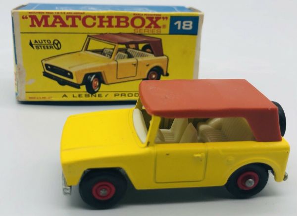 LESNEY MATCHBOX 18 FIELD CAR BOX | #60570940