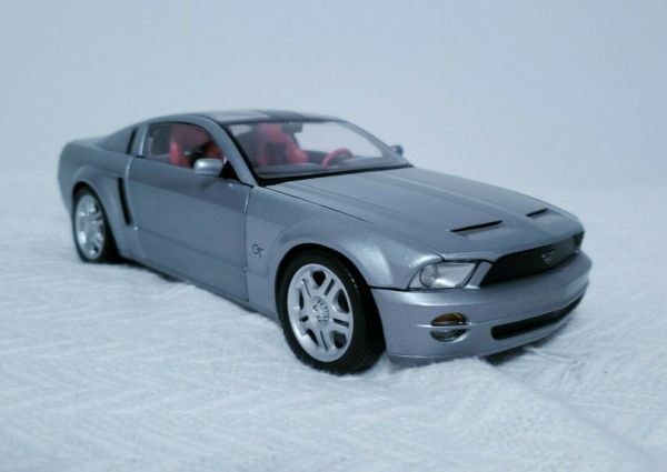 1:18 Beanstalk Ford Mustang GT Concept Silver Diecast Car | #60650909