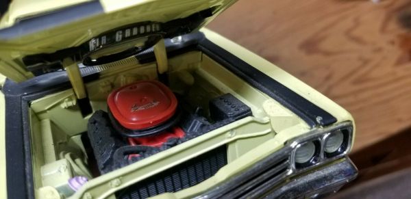 Ertl 1/18 Scale Die Cast 1969 Plymouth Road Runner No Box | #60685112