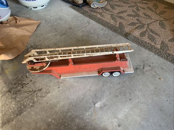 Vintage NYLINT Pressed Steel Aerial Hook N Ladder Fire Truck Trailer ...