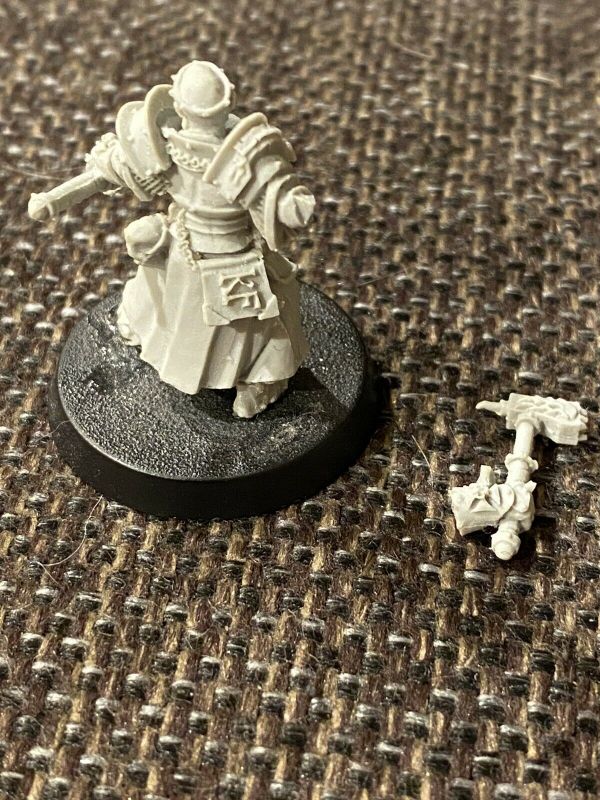 Warhammer Fantasy The Empire Warrior Priest Dual Wielding Finecast ...