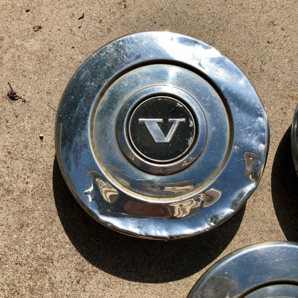 (3) VINTAGE 1980 81 82 83 84 1985 VOLVO 240 DL CENTER CAPS HUBCAPS ...